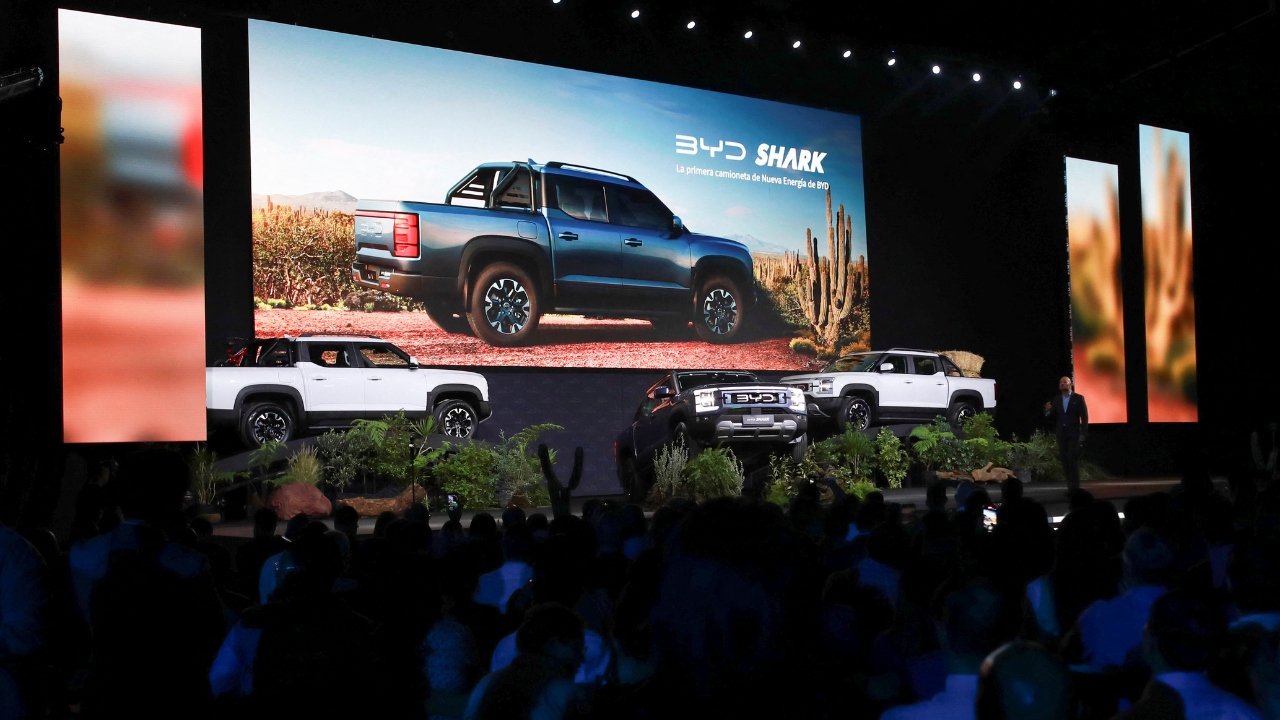 BYD beklenen müjdeyi verdi! Shark PHEV modeli tanıtılan BYD pickup ...